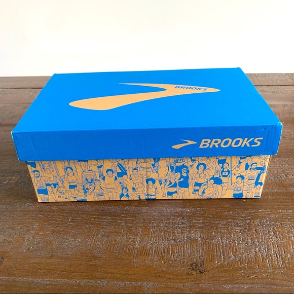 Brooks | Shoes | Brooks Shoebox For Adrenaline Sneakers | Poshmark